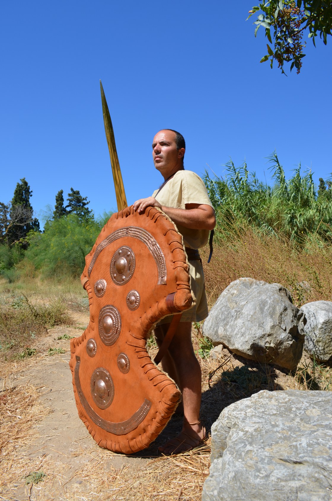 RECONSTRUCTION OF DIPYLON SHIELD | KORYVANTES Association published work